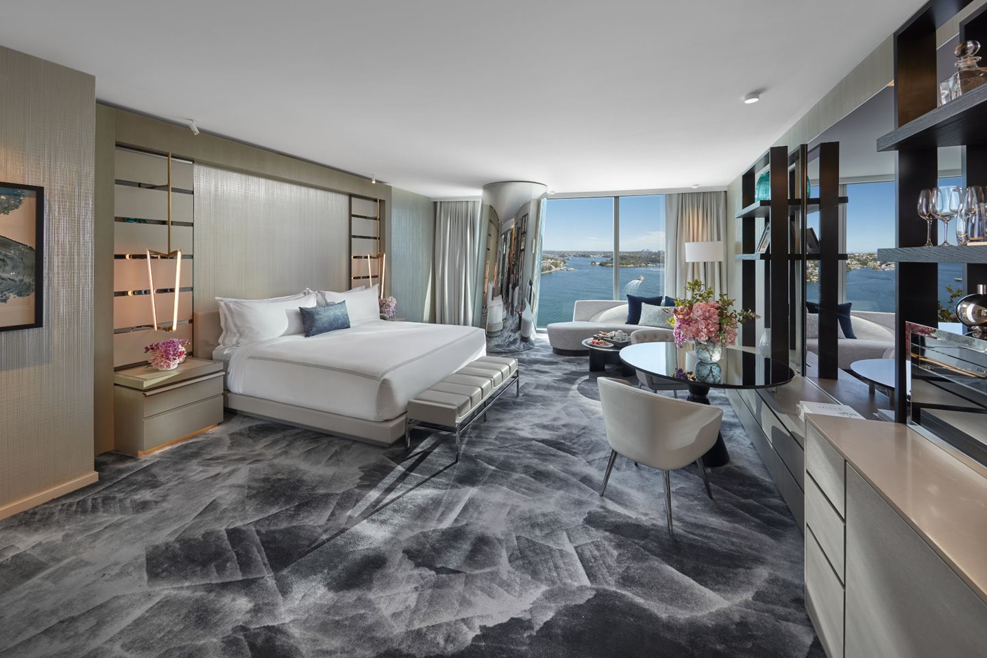 Deluxe King Room, Crown Towers - Crown Sydney